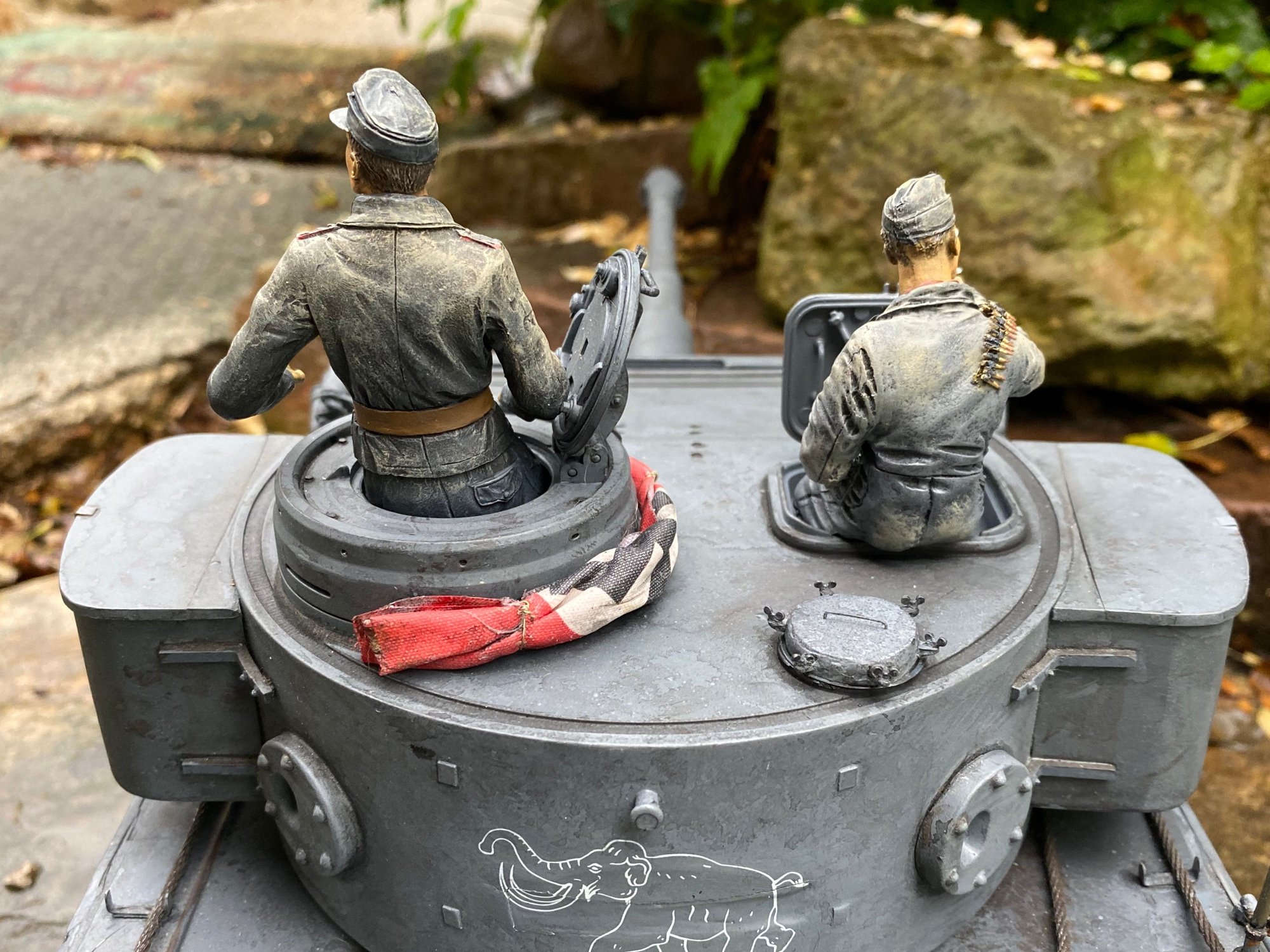 Animatronic 1/16 Tiger Commander - RCU Forums