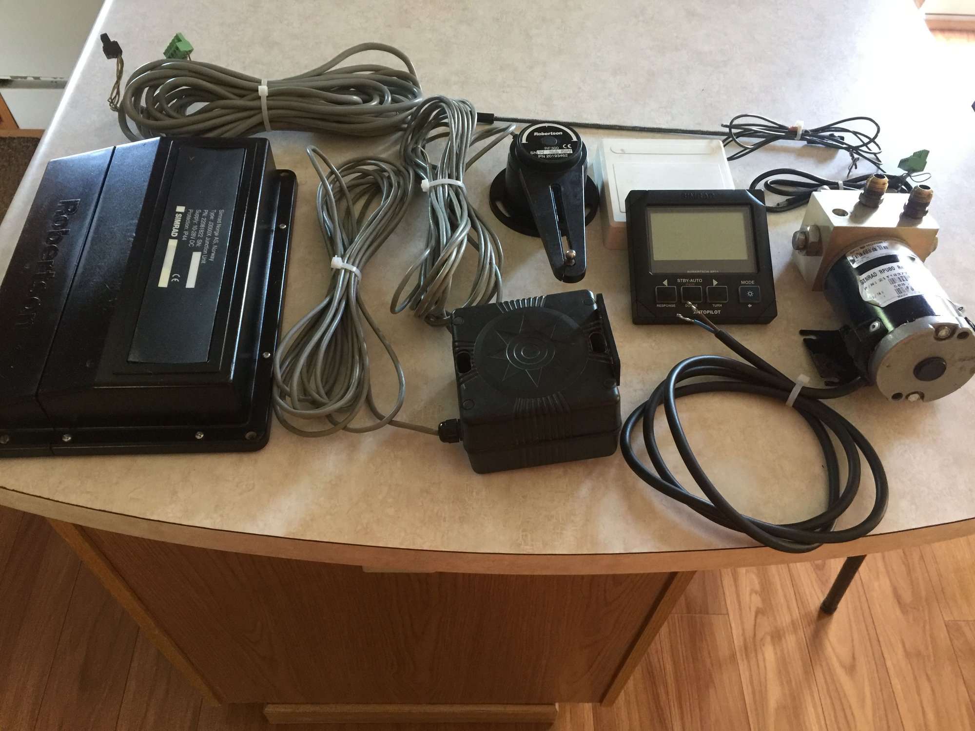 The Hull Truth - Boating and Fishing Forum - Simrad ap11 autopilot