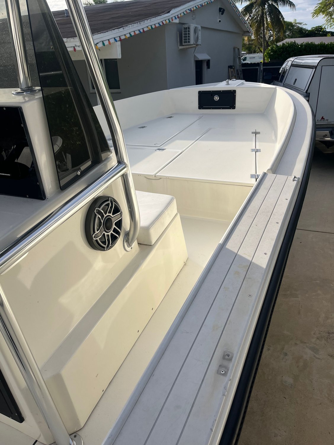 The Hull Truth - Boating and Fishing Forum - Robalo 25 classic 1984