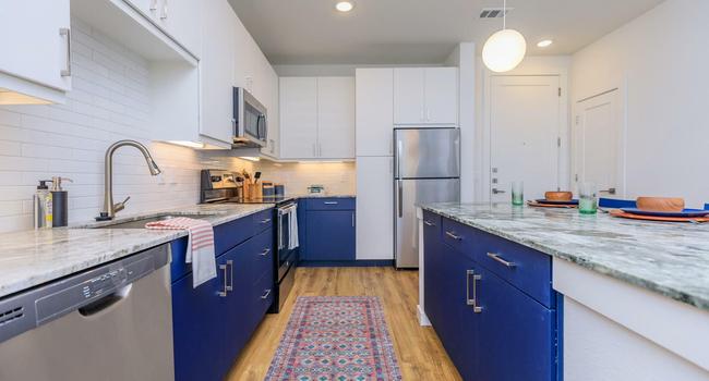 The Dacoma Apartments | Houston, TX Apartments for Rent | ApartmentRatings©