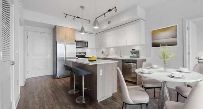 Allure by Windsor Reviews - Boca Raton, FL | 6750 Congress Avenue | 35 ...