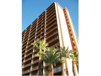 Landmark Towers - 47 Reviews | Phoenix, AZ Apartments for Rent ...